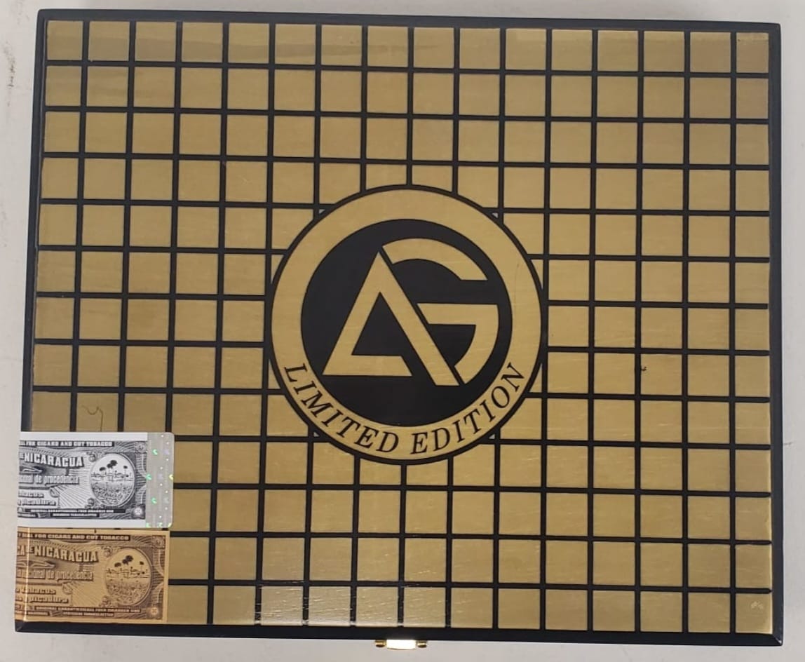 Alex Glez – The Cigar Vault Oakdale